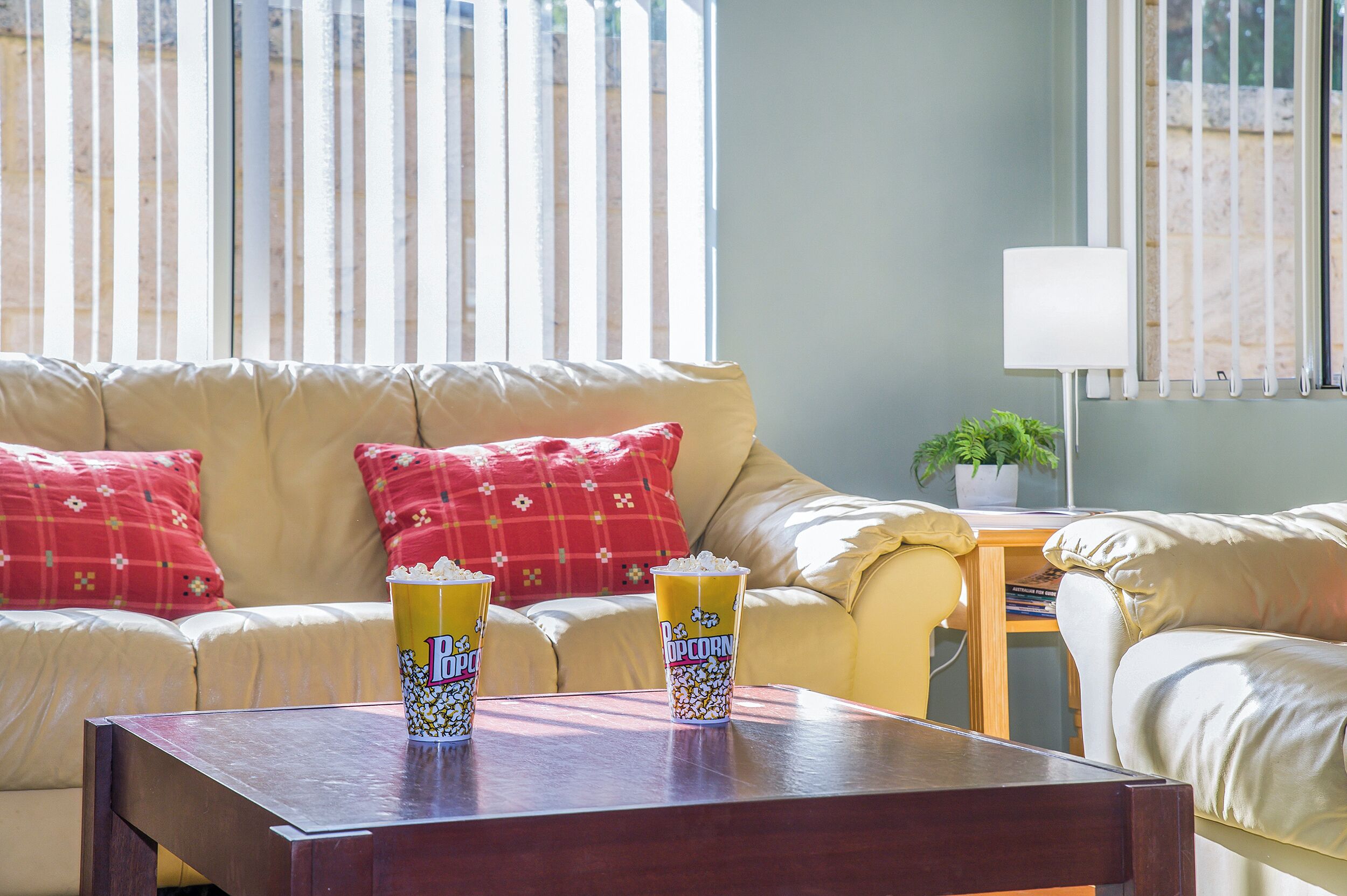 Beauty And The Beach - Coastal Comfort At Its Best. - Guilderton