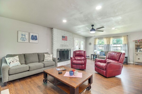 Walk To Marina & Lake: Family Retreat In Afton! - Disney, OK