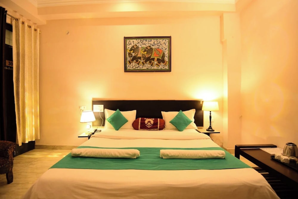 Hotel The Ram Krishna Palace Ayodhya - Ayodhya