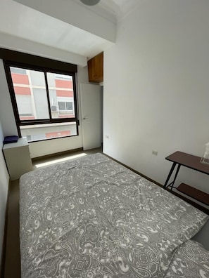 Apartamento, 3 quartos | Camas extra
