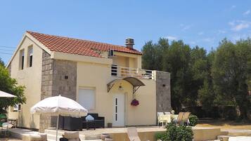 Piscina exterior sazonal