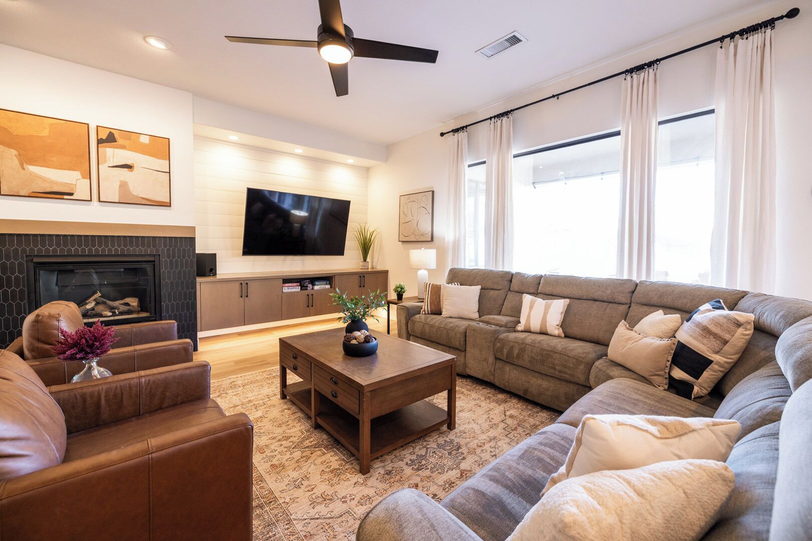 Monthly Stay Retreat | Heated Pool + Hot Tub | Near Intel - Chandler, AZ