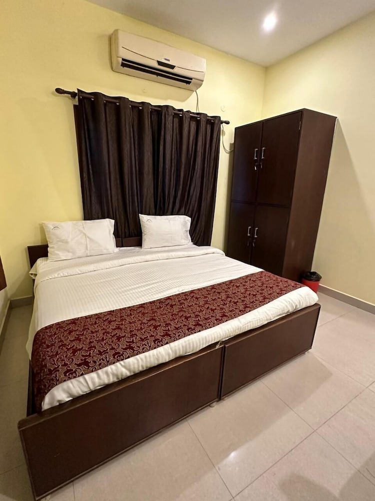 Five Stones By Earth Hotel Vadapalani - Chennai