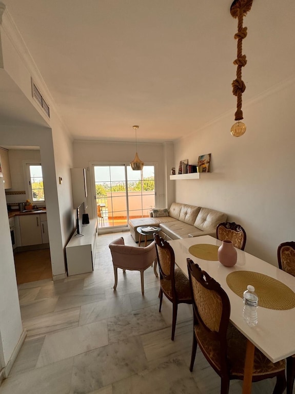 Nice And Quiet One Bedroom Apartment With A Beautiful Terrace ,See View,s Pool - Mijas