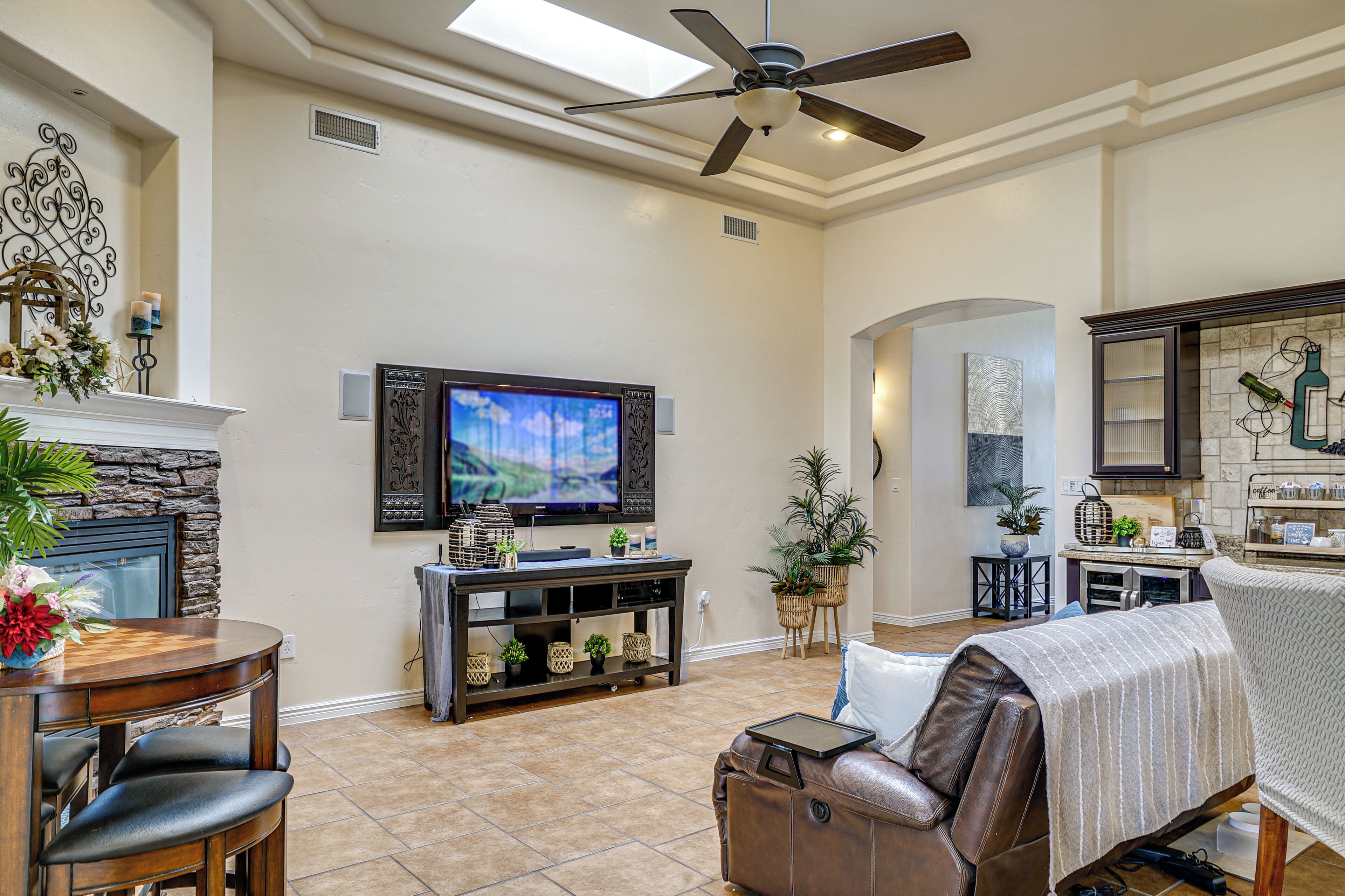 Family-friendly El Paso Home: Hike, Shop & Explore - Santa Teresa, NM