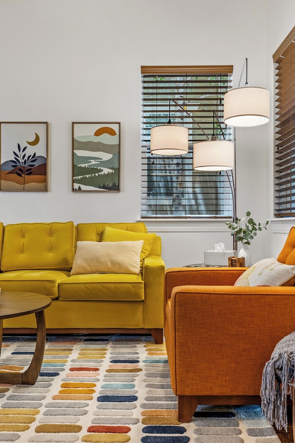 Spring Ski + Hike - 5 Min To Downtown - Sleeps 6 - Fireplace - Garage - Flagstaff