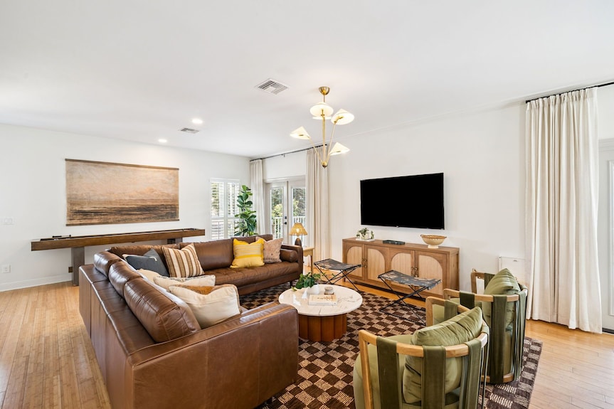 Brand New Oasis W/ Private Heated Saltwater Pool ! - Destin, FL