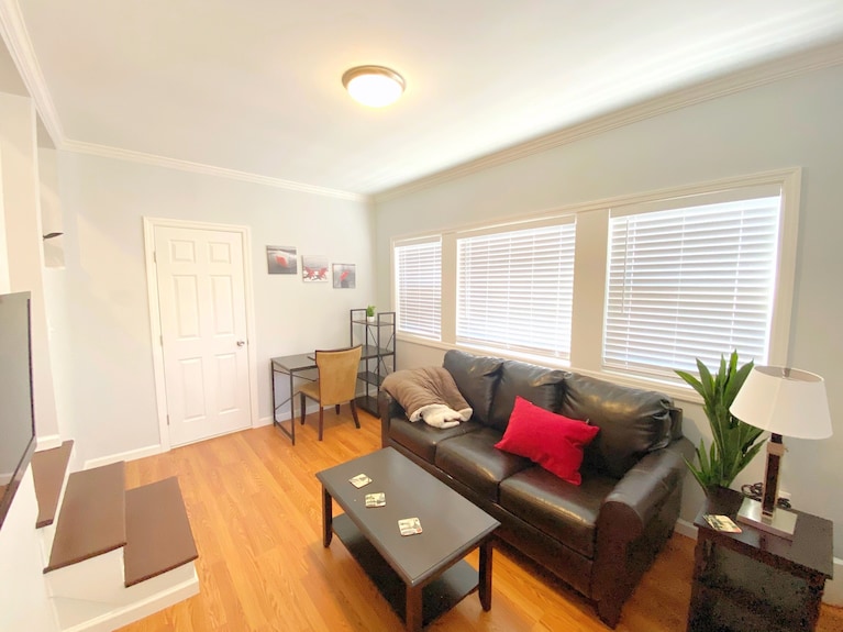 Squantz Pond Oasis, Charming Cottage, Firepit And Lake View - Brewster, NY