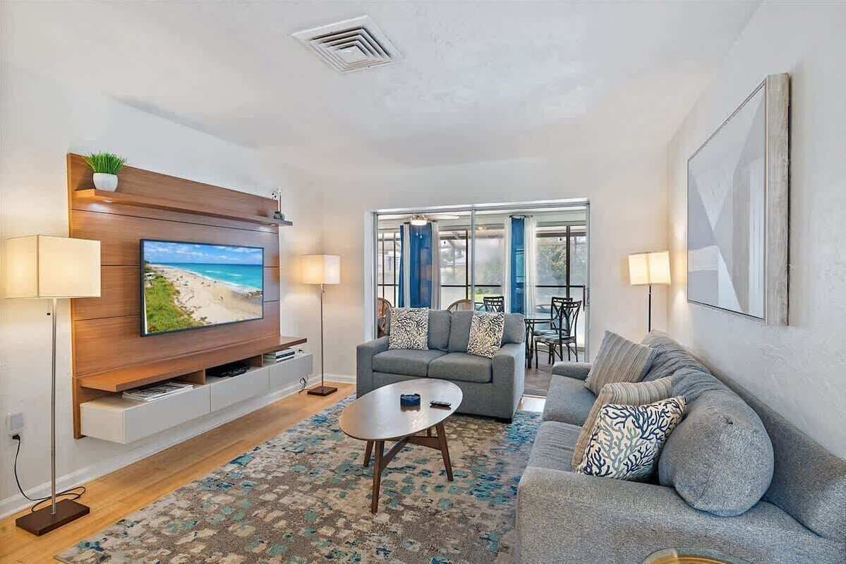 3bd/2bth. Heated Pool. Minutes To Ami. Img. Lecom - Bradenton, FL