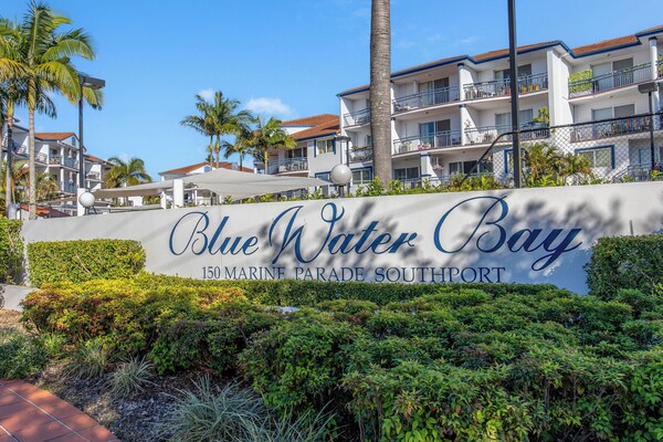 Blue Water Bay Holiday Villas -Southport - Gold Coast