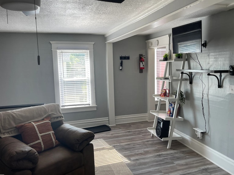 Cozy 1-bedroom Apartment In Lansing - Potter Park Zoo, Lansing