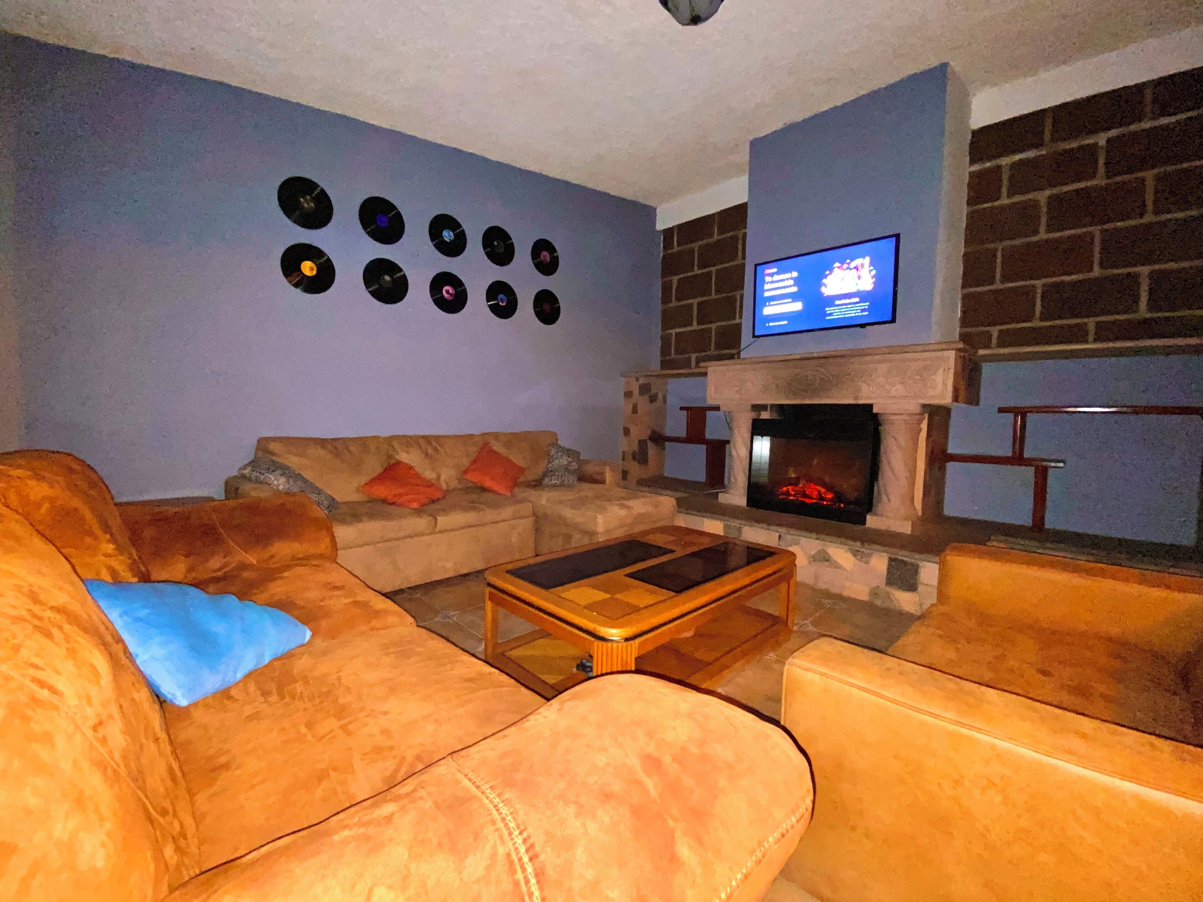 Sunset Embrace - Querétaro