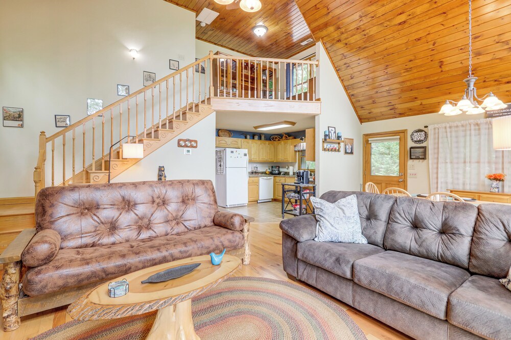 Year-round Mtn View: Pet-friendly Murphy Retreat - 노스캐롤라이나