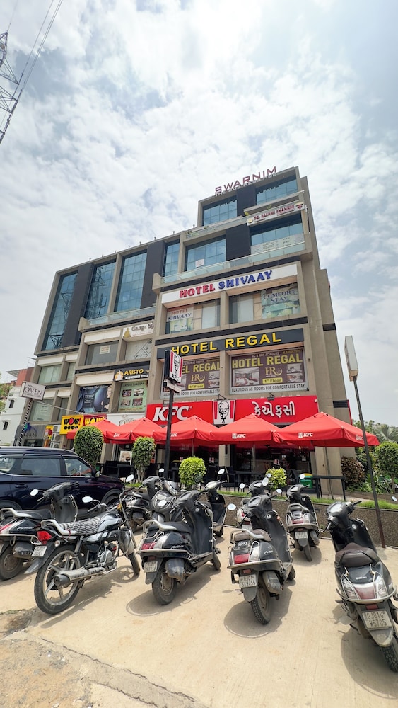 Hotel Regal - Ahmedabad