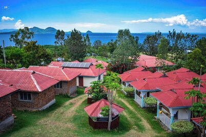 Goono Konyuka Beach Resort