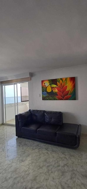 Apartamento Familiar, varanda, vista para o mar | Sala de estar