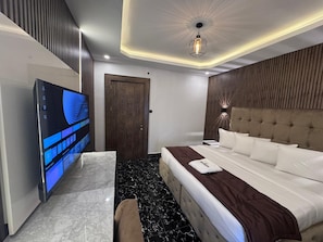 Quarto Duplo ou Twin Familiar | Secretária, Wi-fi grátis