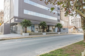 Apartamento básico | Fachada