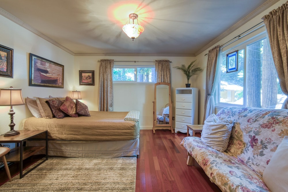 Stunning River & Valley View | Monte Rio - Monte Rio | Vrbo