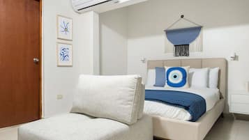 Quarto Triplo, não fumadores, junto à piscina | Ferro/tábua de engomar, Wi-fi grátis