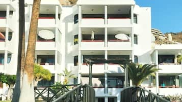 Apartamento, 1 quarto, para fumantes, sacada | Fachada