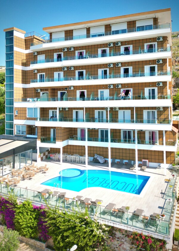 Mucobega Hotel 2 - Sarandë