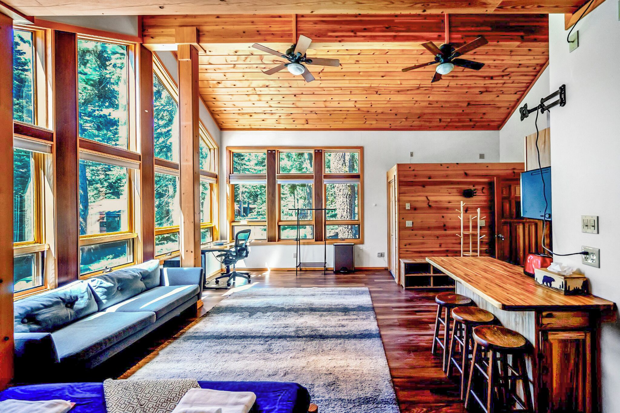 Your Peaceful Getaway - Lake Tahoe Luxury Chalet W/ Gym & Theater - Tahoe City, CA