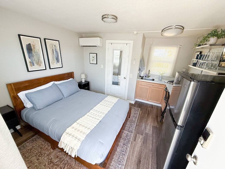 Olde Town Arvada Tiny Retreat - Golden, CO