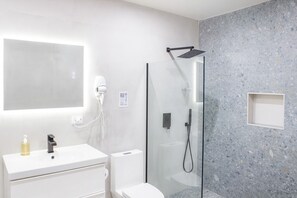 Apartamento, 1 cama queen-size, não fumadores, cozinha | Casa de banho