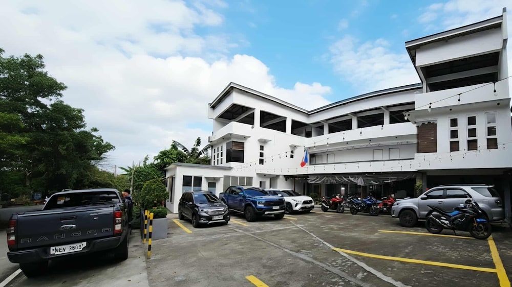 Leribi Hotel And Restaurant - Talisay