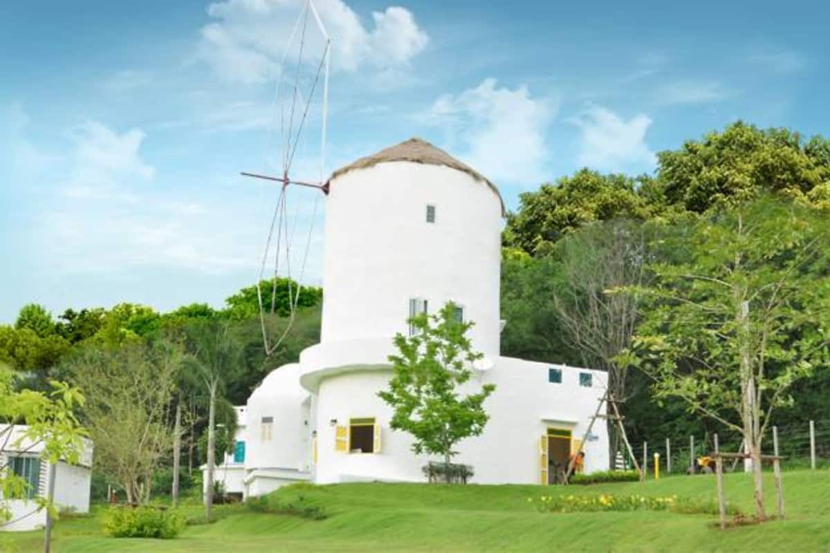 Quarto Triplo, vista para o jardim | Secretária, Wi-fi grátis