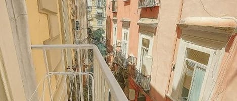 Secretária, Wi-fi grátis