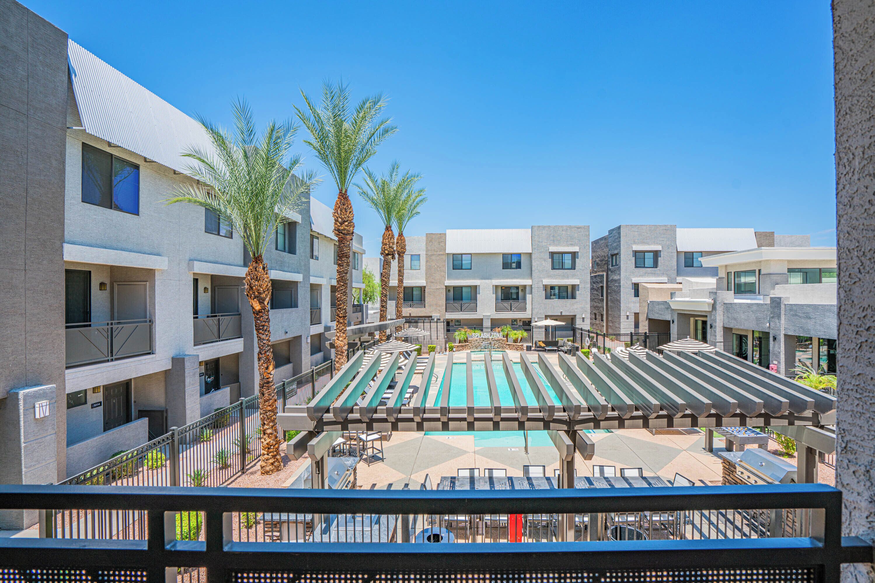 Apartamento de Luxo, 1 quarto, não fumadores, vista para a piscina | Vista da varanda