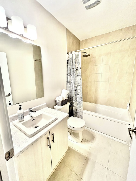 Entire Basement With Large Windows, Private Full Bathroom And Office - Ottawa