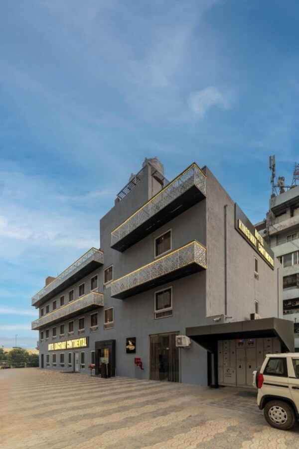 Hotel Kingsway Continental Raipur - Raipur