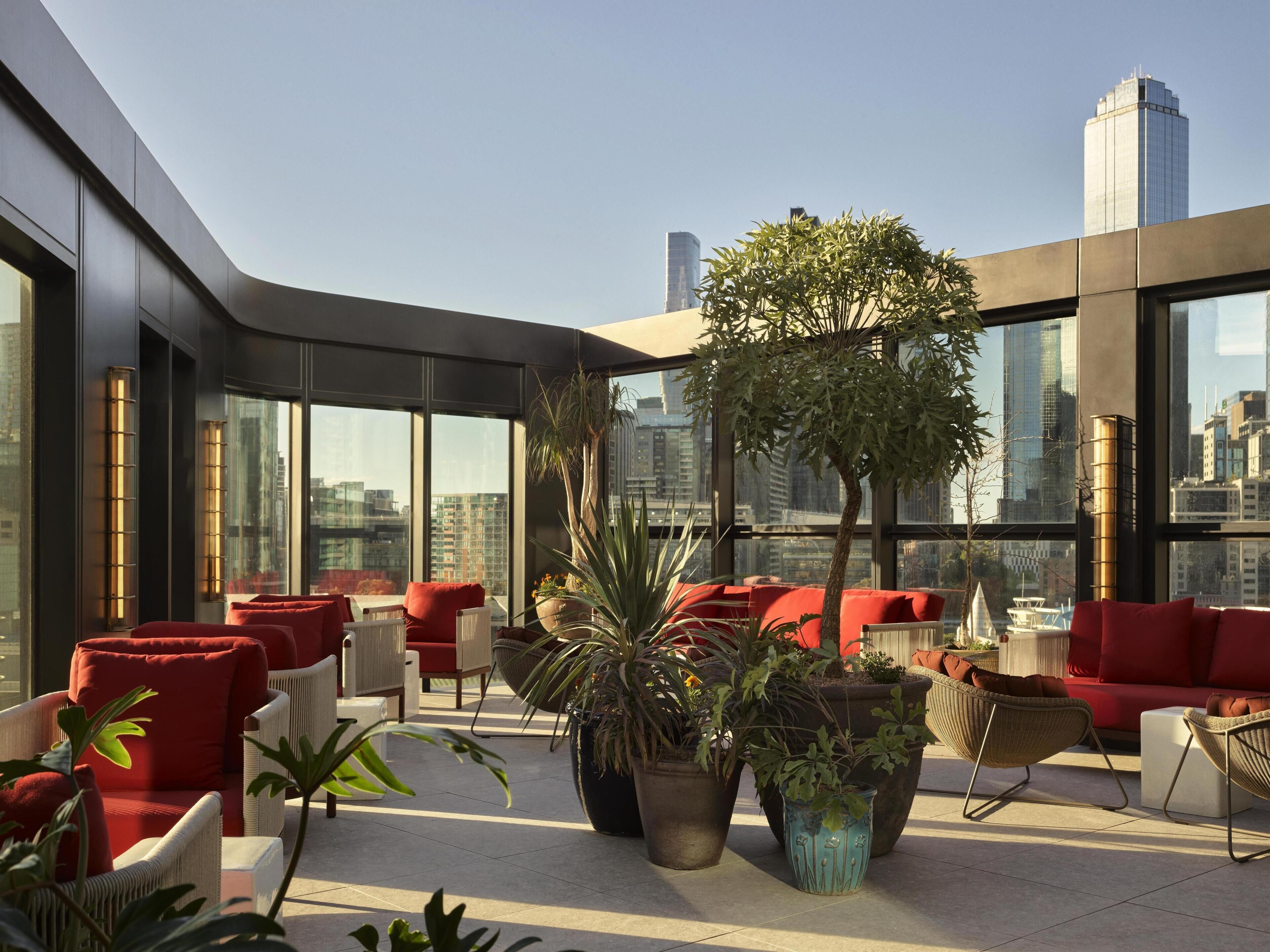 2 bares/lounges, este bar no lobby do hotel 