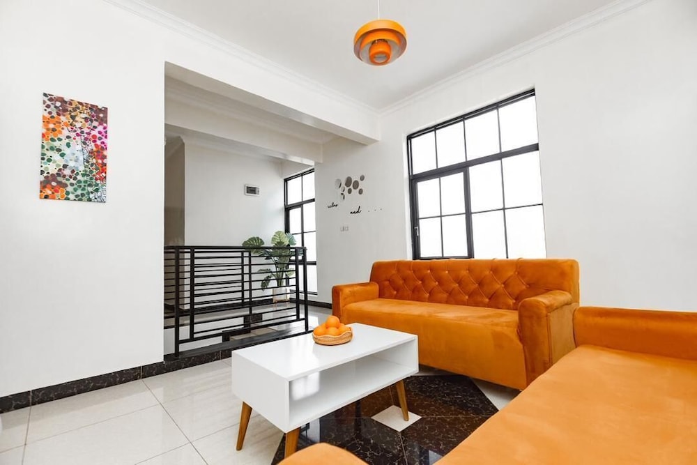 Pillar House Inn - Kigali