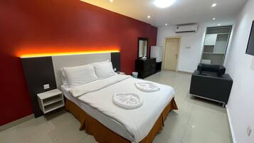 Quarto Duplo Standard, 1 cama king-size | Wi-fi grátis