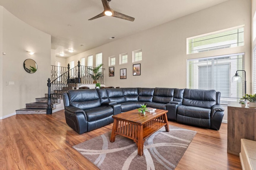 Waterfront Oasis W/ Kayaks, Fire Pit & Game Room - Reno