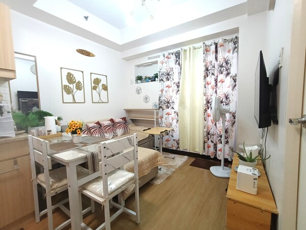 Sami's Cradle At The Celandine - Quezon City