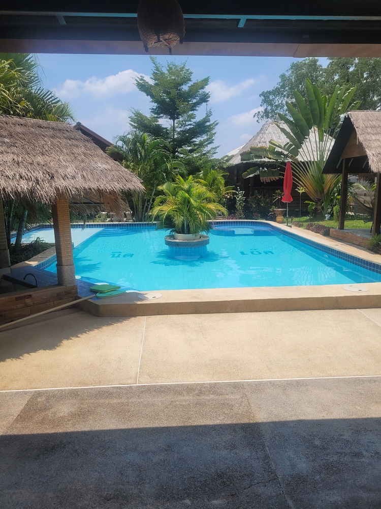 Mistercheck Paradise Bungalows - Vientiane