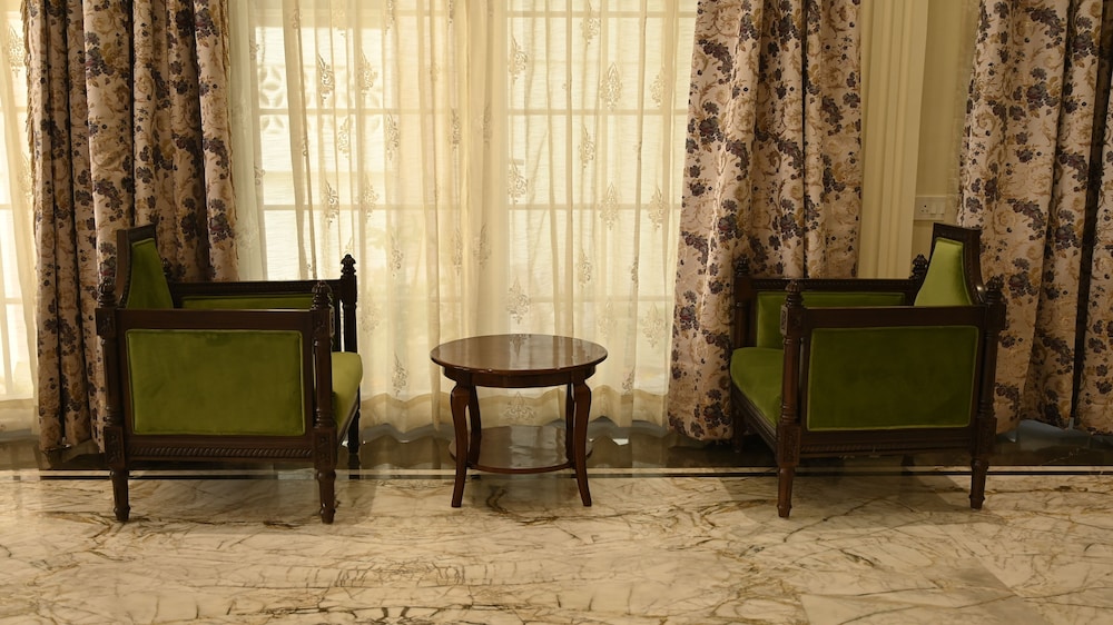 Dharm Resort - Varanasi