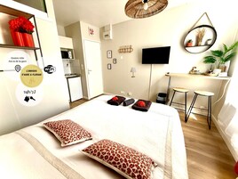 Estúdio urbano, 1 quarto, para não fumantes | Wi-Fi de cortesia, roupa de cama