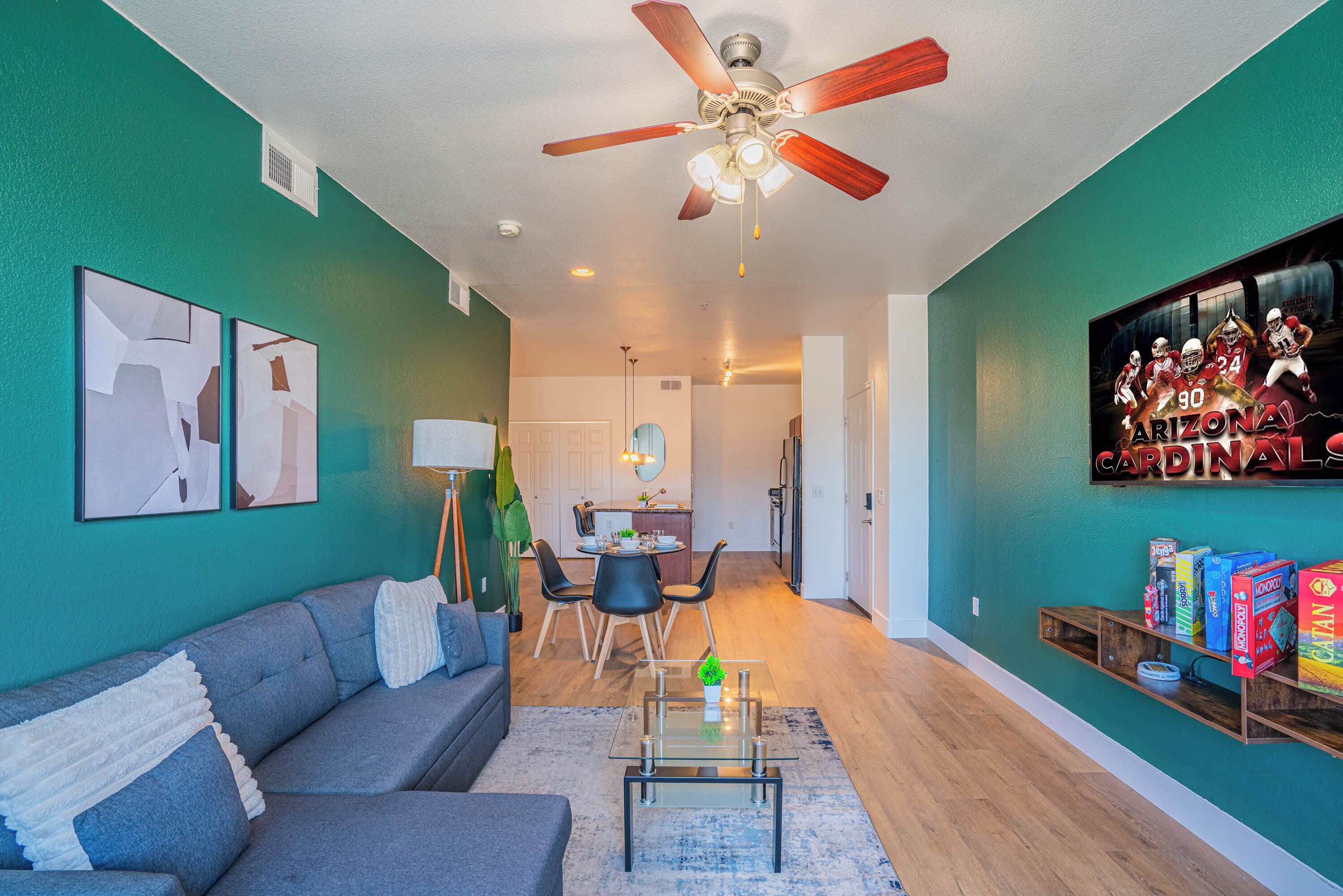 Clean Westgate | Pool, Gym W/d Hot Tub Parking - Glendale, AZ