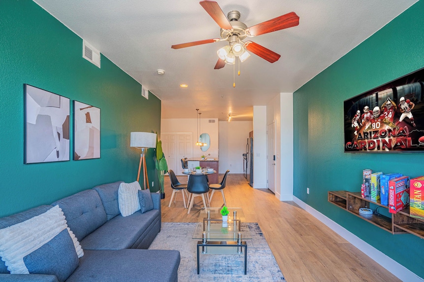 Clean Westgate | Pool, Gym W/d Hot Tub Parking - Glendale, AZ