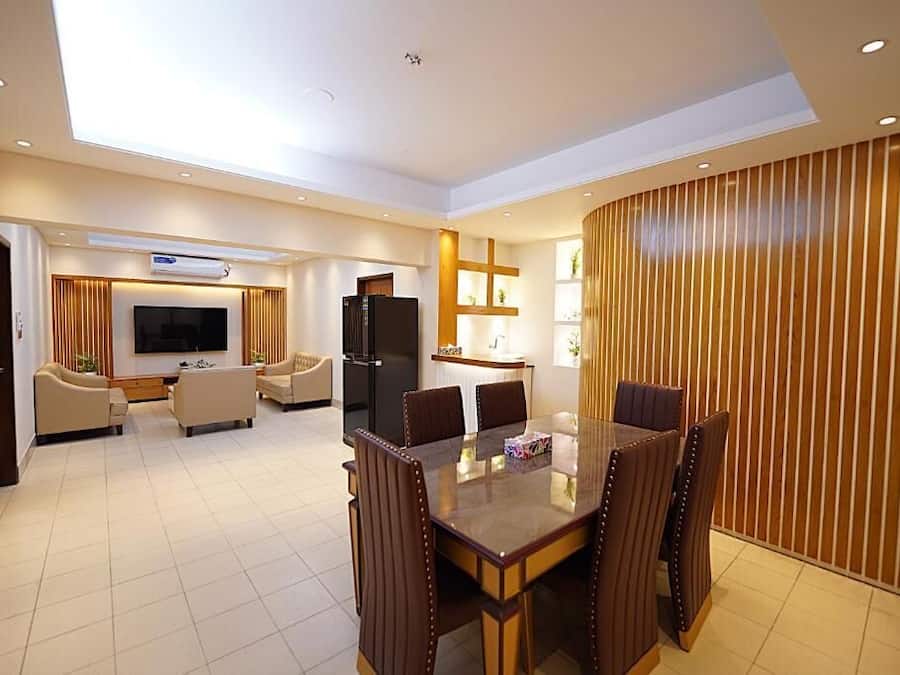 Suíte executiva, vista para a cidade | Área de estar | Impressoras