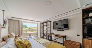 Suite Empresarial | Cofre no quarto, quartos insonorizados, ferro/tábua de engomar 