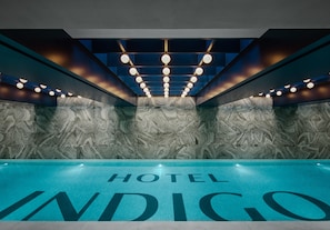 Piscina interior, da(s) 7:00 à(s) 23:00, nadadores-salvadores no local 
