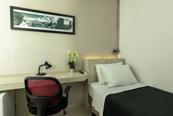 Quarto Económico