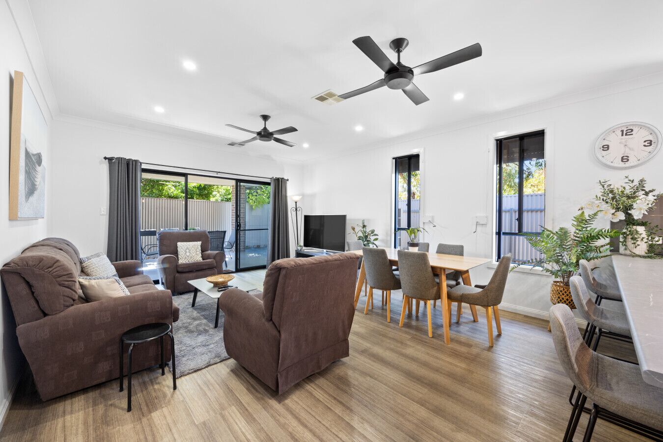 Largs Tidesmodern Stay Between Beach & Dining - Port Adelaide